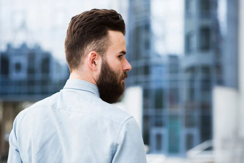 25 Men & Women Professional Headshot Examples - Zenith Clipping