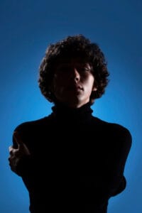 25 Men & Women Professional Headshot Examples - Zenith Clipping