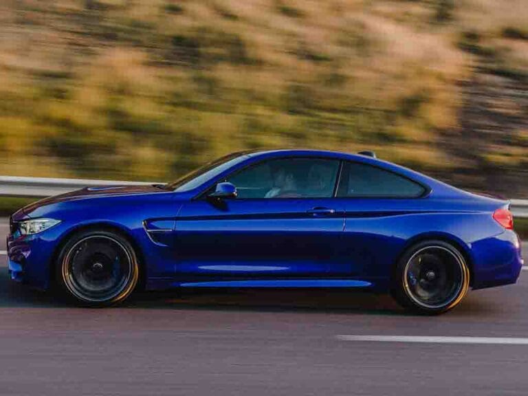 How to Use Best Camera Settings for Car Photography